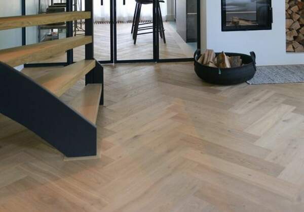 BELAT | Rustic visgraat lamelparket - Rustic eiken visgraat lamelparket